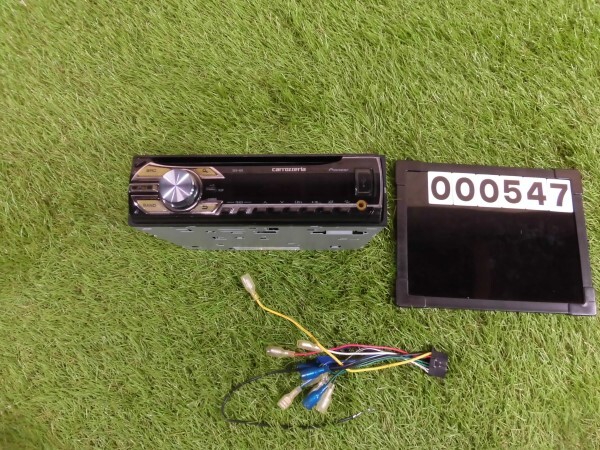 Yahoo!オークション - パイオニア カロッツェリア CD/USB/AMFMラジオ 1...