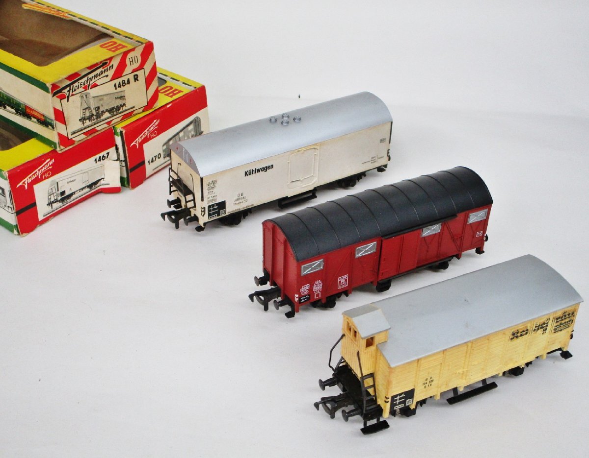 Yahoo!オークション - FLEISCHMANN 1467+1470+1484R 冷蔵ワゴン+有蓋車...