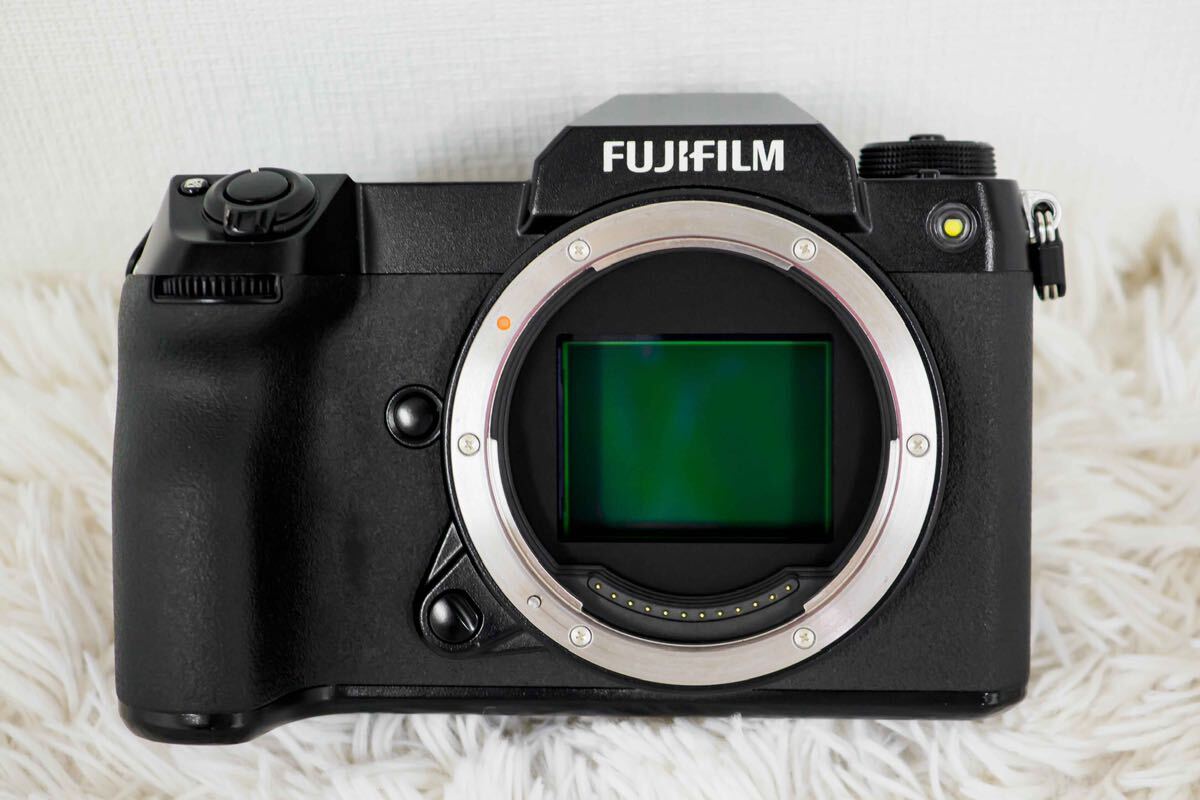 Yahoo!オークション - FUJIFILM GFX 50S II ボディ