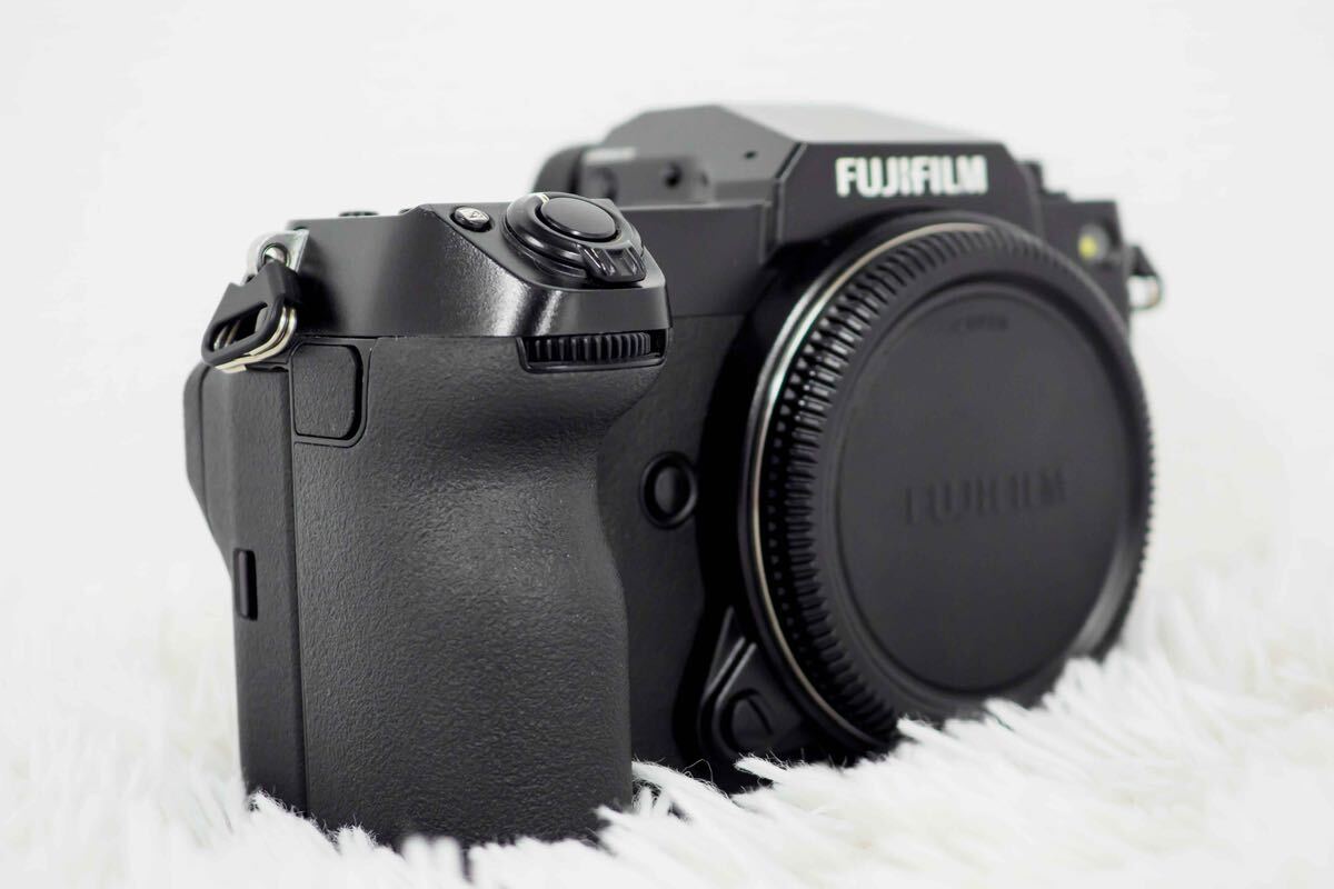 Yahoo!オークション - FUJIFILM GFX 50S II ボディ