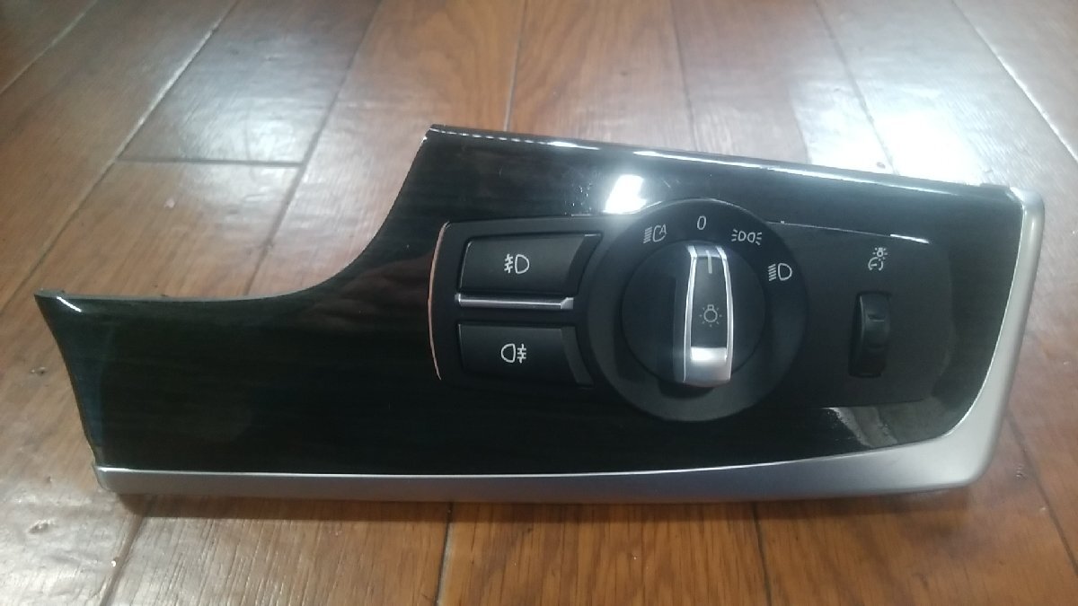 U#113 BMW F10 523d LDA-FW20 2016年 後期 ヘッドライトコントロールスイッチ ウッド調パネル(BMW用)｜売買されたオークション情報、yahooの商品情報を ...