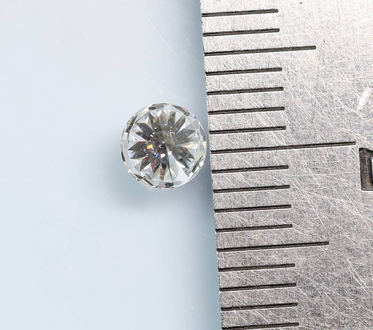 Yahoo!オークション - 【100円～】VVS2 0.317ct 天然ダイヤ ...