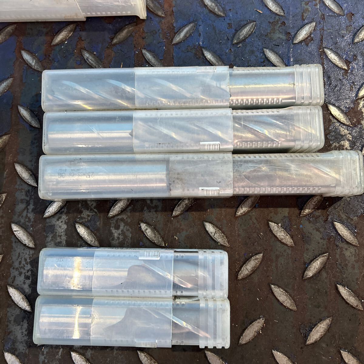 Yahoo!オークション - T8612 OSG エンドミル 【無選別】約26kg分 写真...