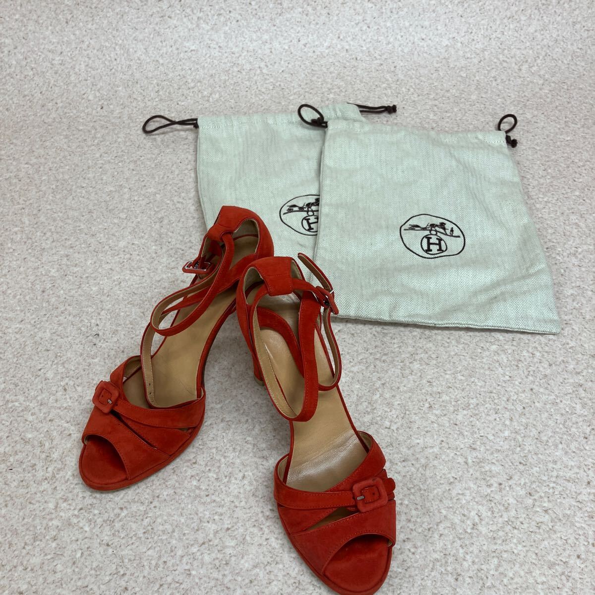 Yahoo!オークション - Z1660 正規品 HERMES エルメス スエード パンプ...