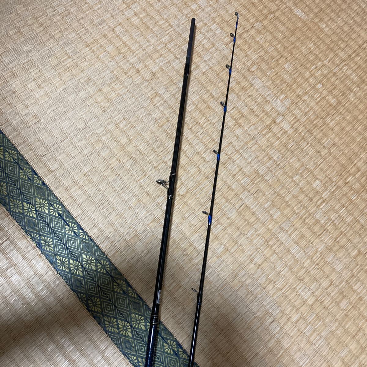 Yahoo!オークション - SZM Versalship200M 近海lightGAMEロッド3本セッ...