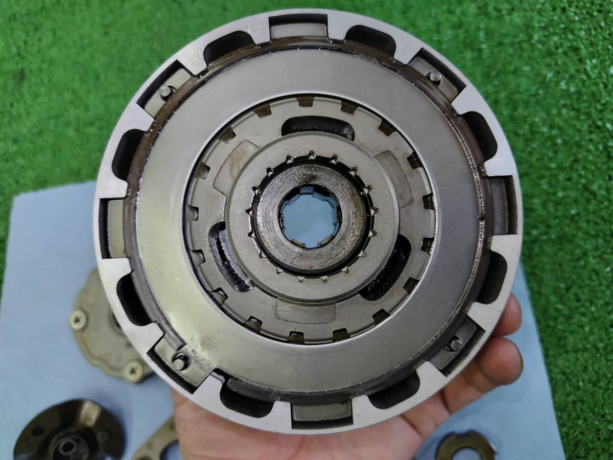 Yahoo!オークション - ホンダ リトルカブ FI AA01 純正 遠心 クラッチ ...