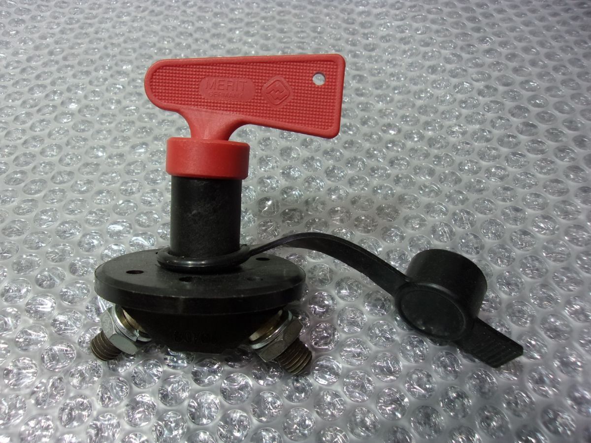 Yahoo!オークション - 激安 MERIT キルスイッチ バッテリーカットオフ...