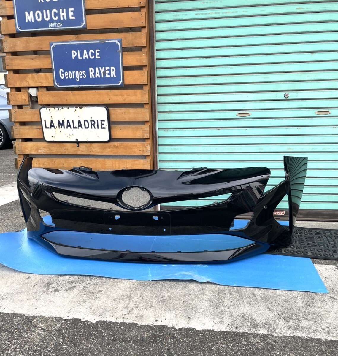 Yahoo!オークション - プリウス ZVW50/ZVW51/ZVW55 後期 純正 フロント...