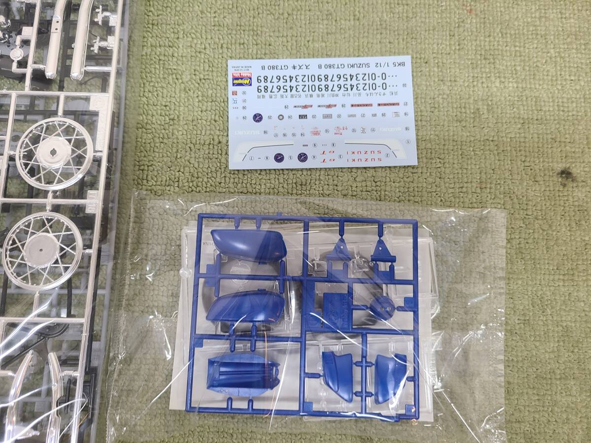 Yahoo!オークション - 115-L76) 未組立品 ハセガワ 1/12 スズキ GT380-...