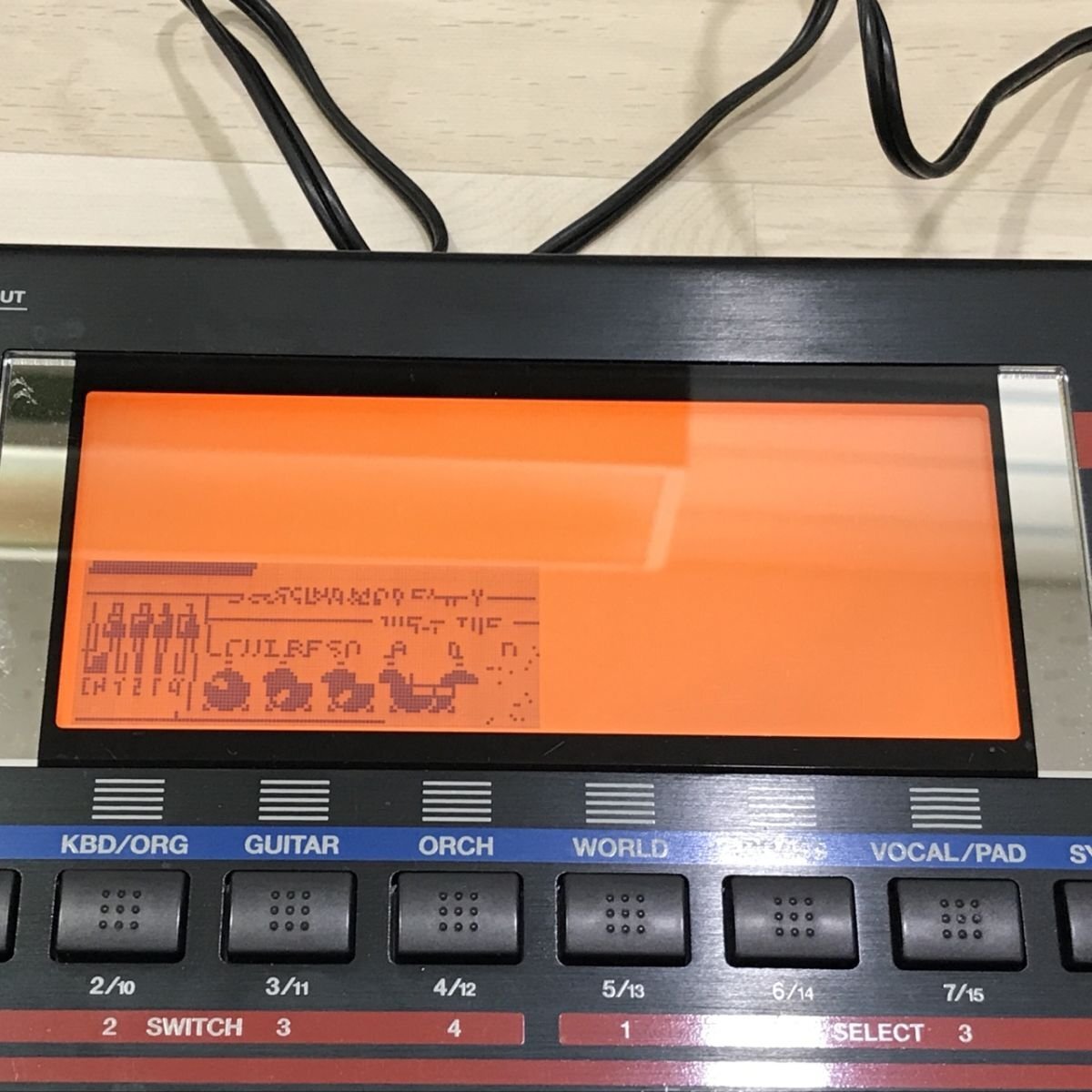 Yahoo!オークション - ジャンク品 Roland ローランド JUNO-G シンセサ...