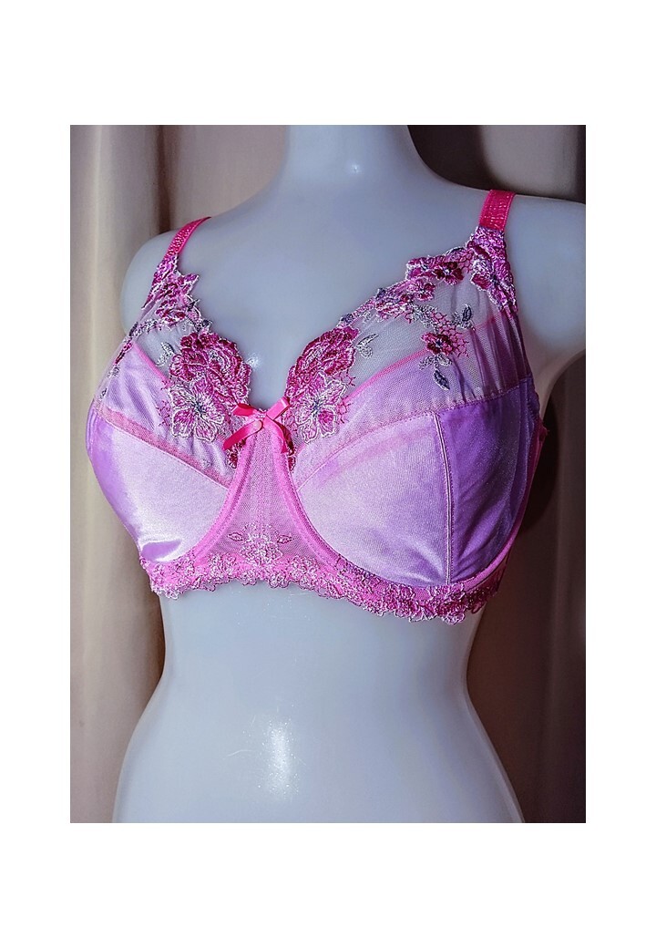 Yahoo!オークション - ワコール サイズ E85 Wing フルカップ補正ブラ ...