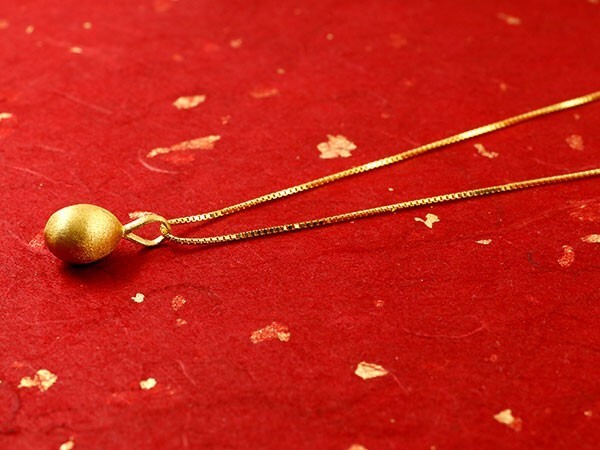 24金 ネックレス 純金 メンズ ゴールド イースターエッグ 卵 24k ペンダントトップ ゴールド k24 誕生記念 たまご タマゴ ネックレス