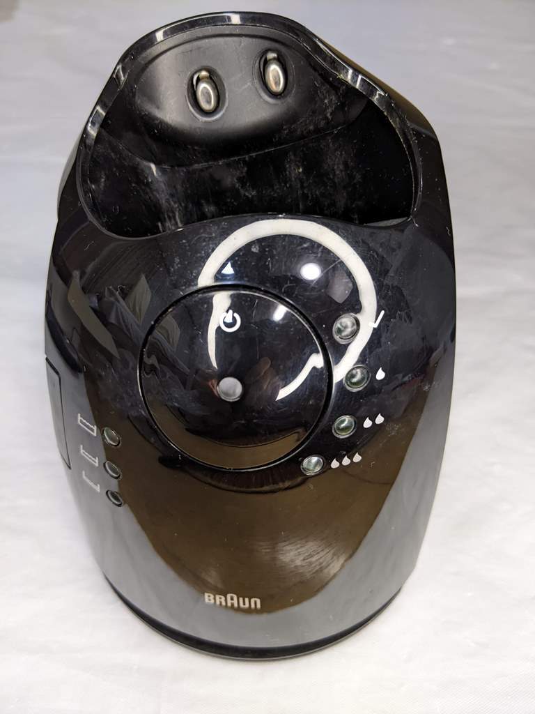 Yahoo!オークション - RAUN ブラウン Series7 タイプ5697 電気シェーバ...