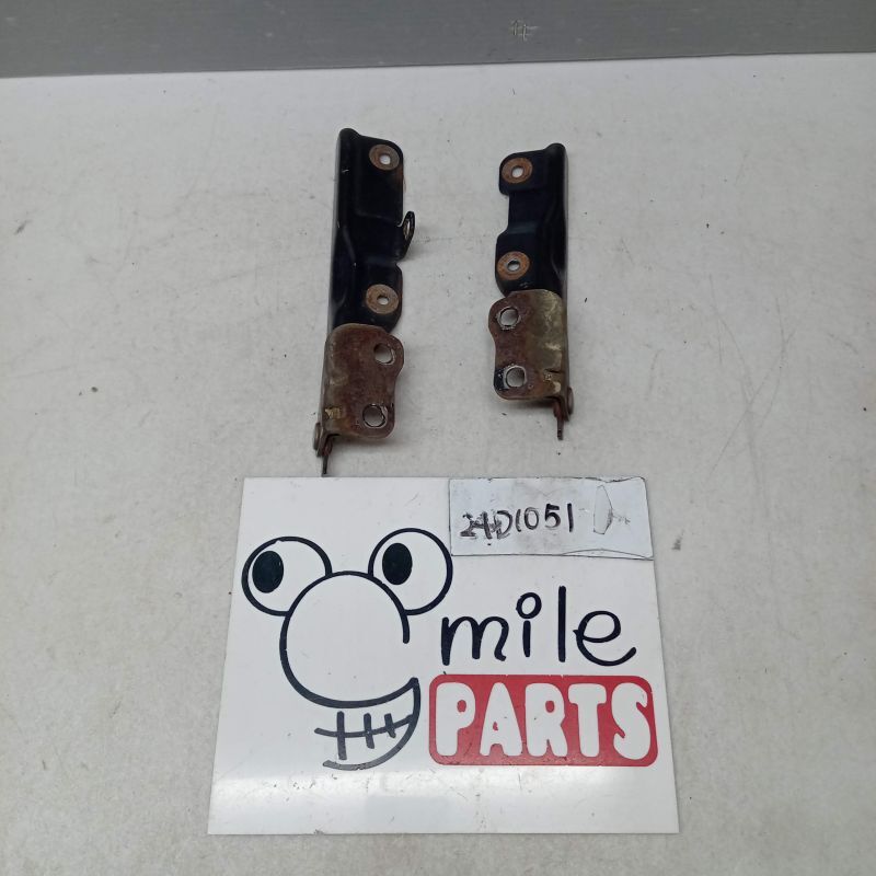 Yahoo!オークション - JA4 トゥデイ 純正 フードヒンジ 2Z4－1...
