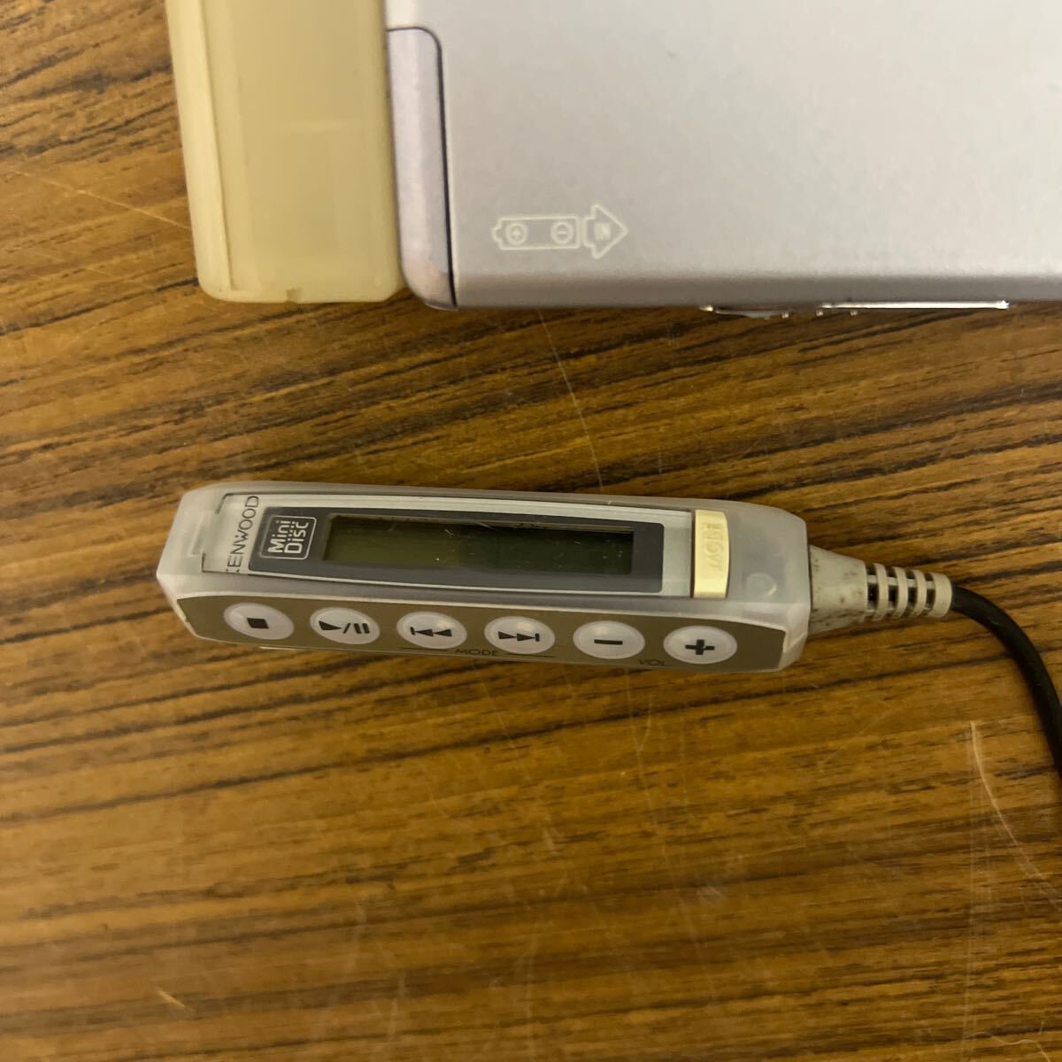 KENWOOD ケンウッド MDプレーヤー DMC-P33 ジャンク(再生専用)｜売買されたオークション情報、yahooの商品情報をアーカイブ公開 - オークファン（aucfan.com）