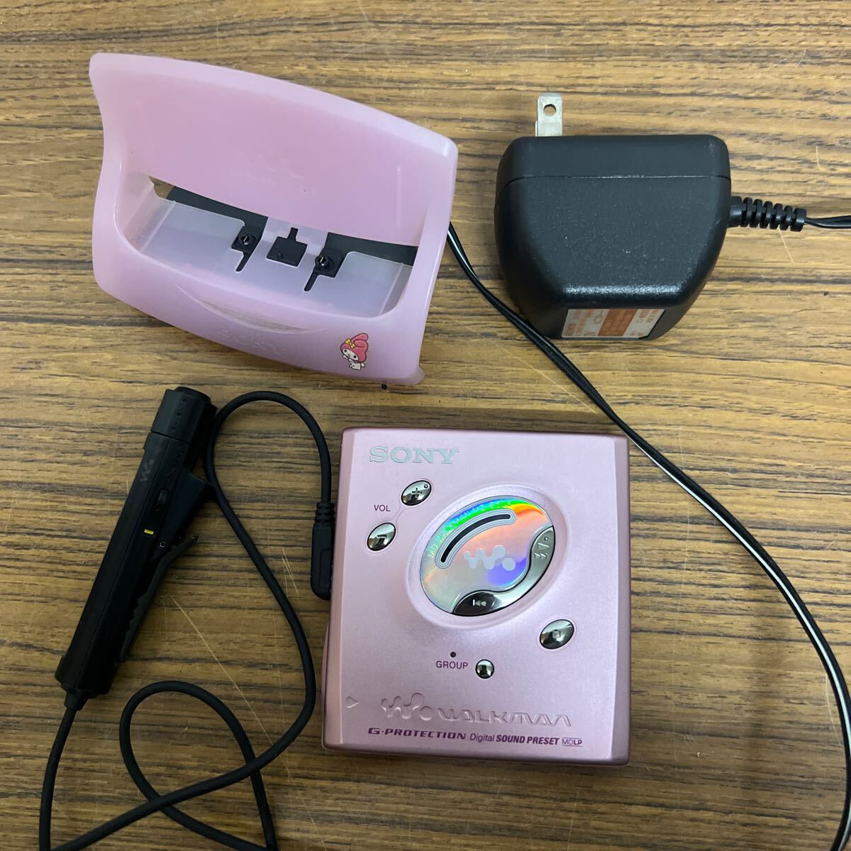 Yahoo!オークション - SONY MD WALKMAN MZ-E505 ピンク ポータブルMDプ...