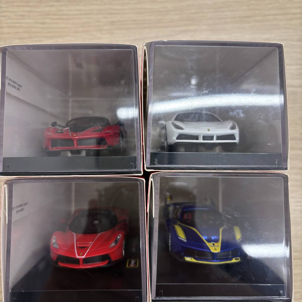 #2314 4台セット トミカプレゼンツ ブラーゴ シグネチャーシリーズ 1:43 FXX K ラ フェラーリ アペルダ 488 GTB(ブラーゴ)｜売買されたオークション情報、yahooの ...