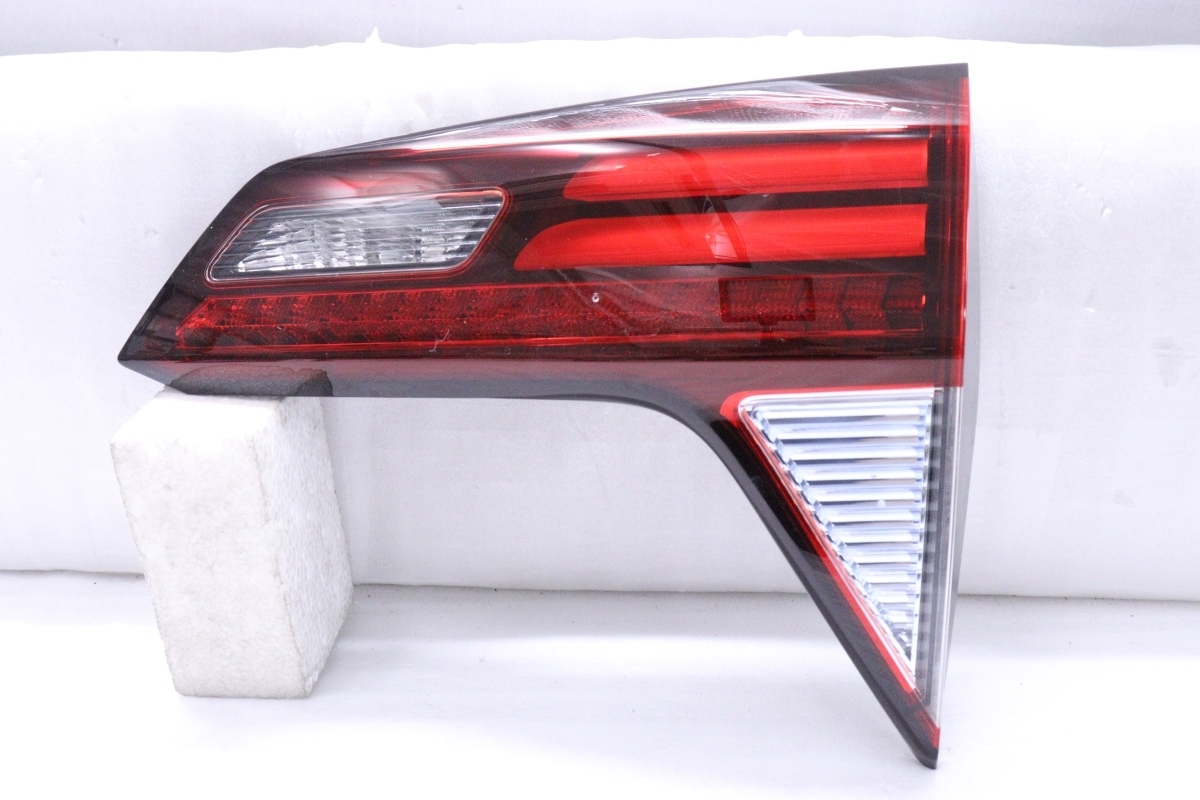 Yahoo!オークション - 49-443 美品 前期 LED RU3 ヴェゼルハイブリッド...