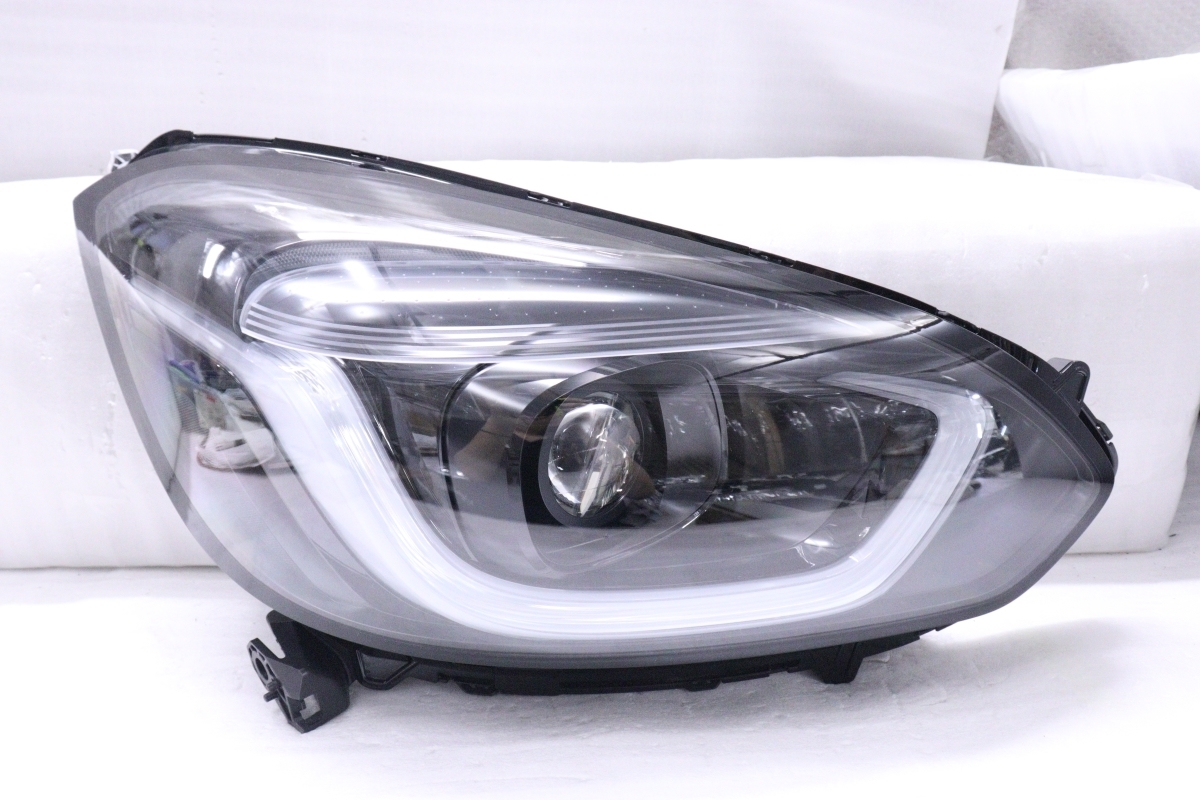 Yahoo!オークション - 49-578 極上品 後期 LED GR3 フィット e HEV 右...