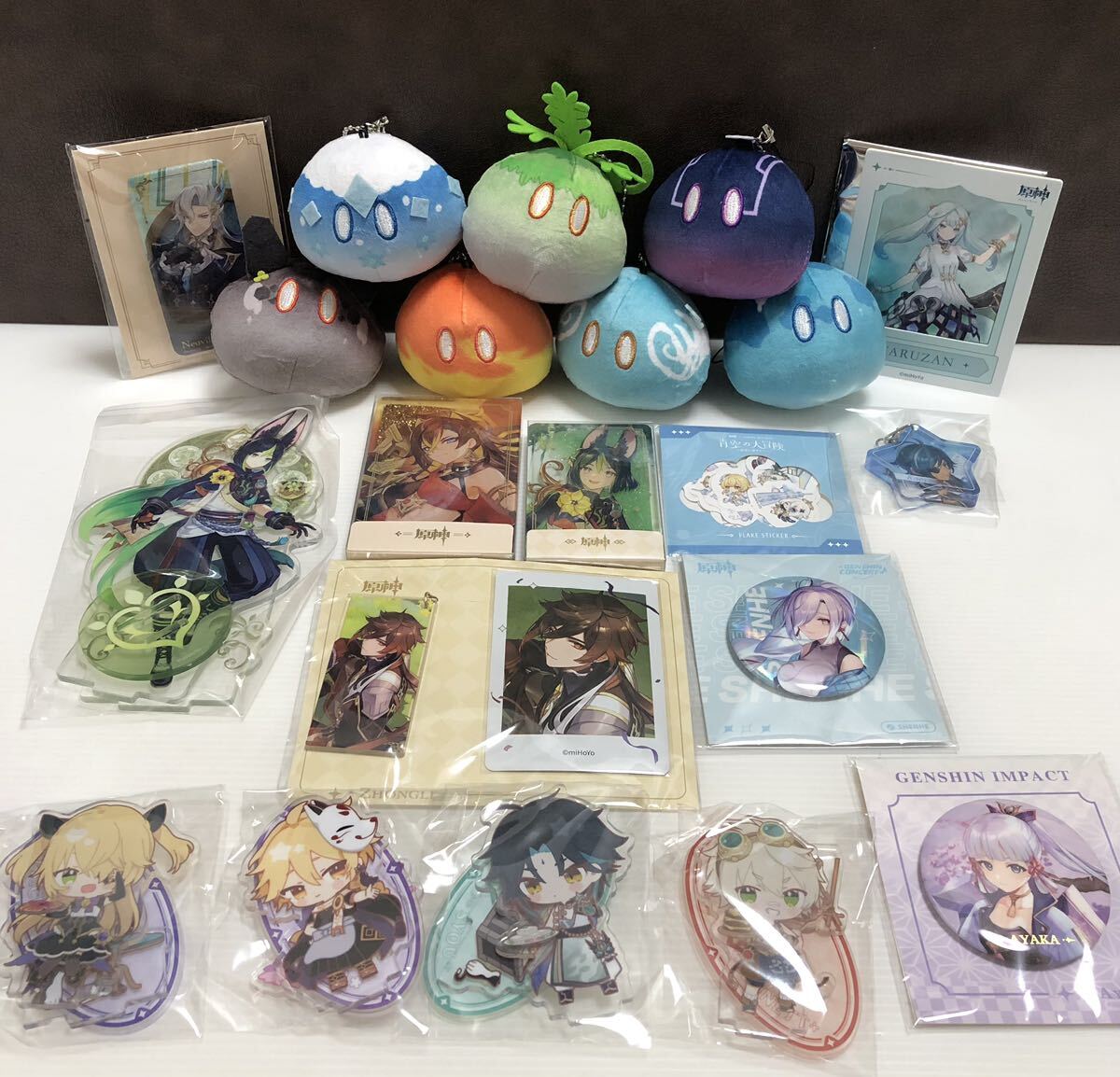 Yahoo!オークション - m475-0358-15 原神 まとめ売り 缶バッジ アクリ...