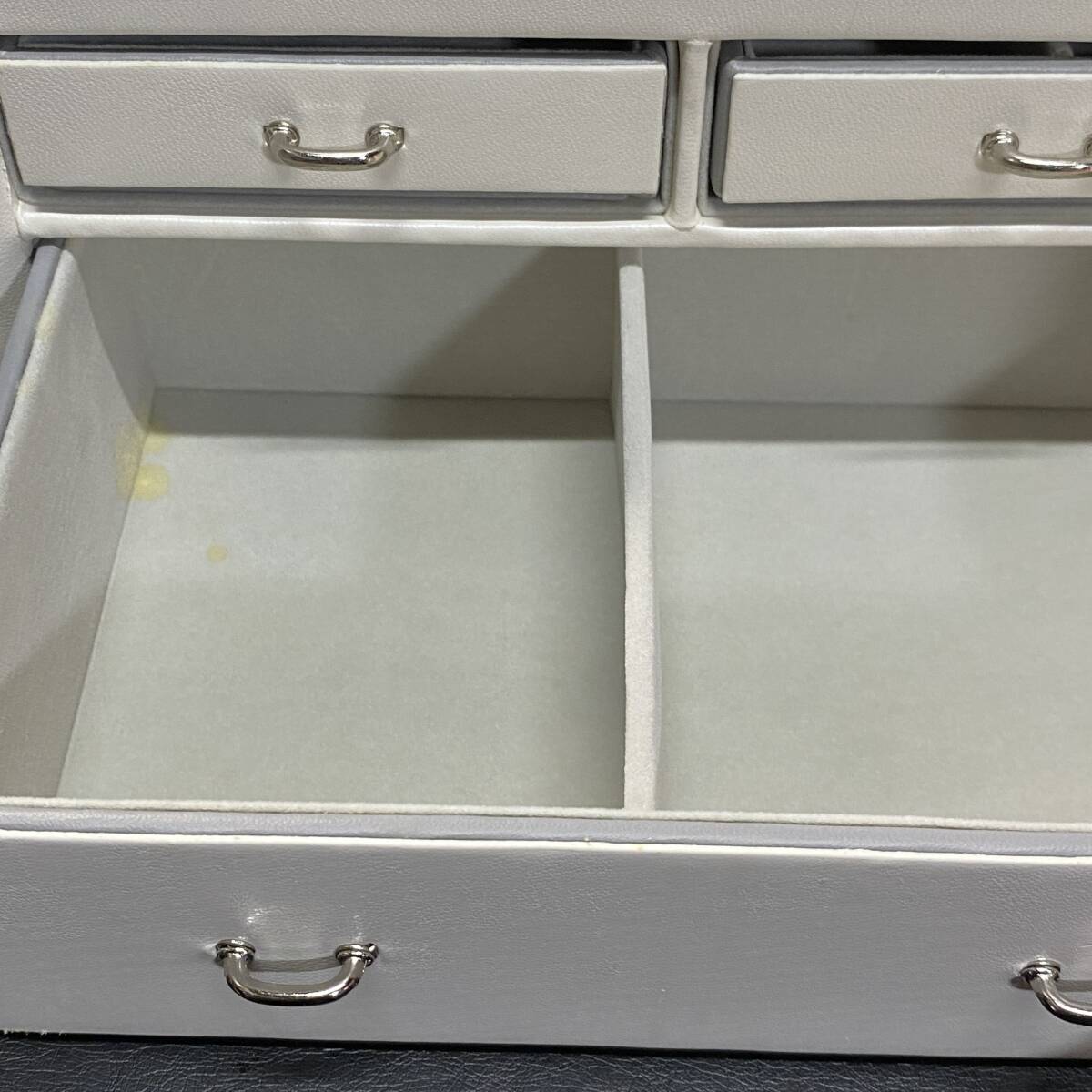 Yahoo!オークション - KJ3 マリークワント ジュエルボックス ホワイト ...