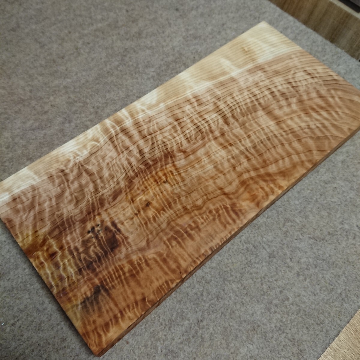 Yahoo!オークション - 希少銘木杉瘤超極美杢極縮み杢幅広ブロック 765g