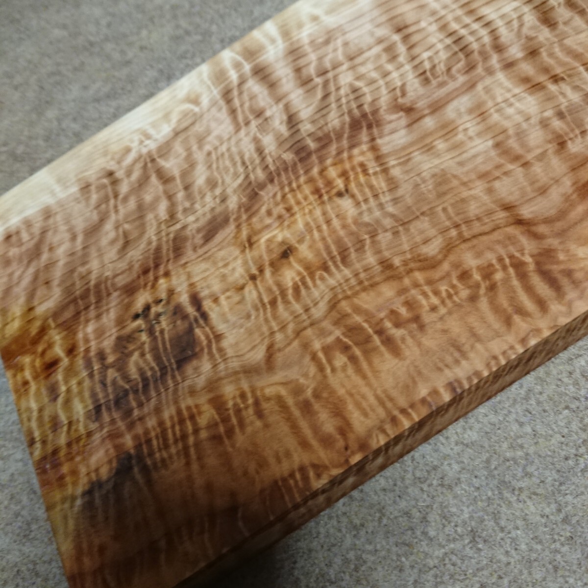 Yahoo!オークション - 希少銘木杉瘤超極美杢極縮み杢幅広ブロック 765g