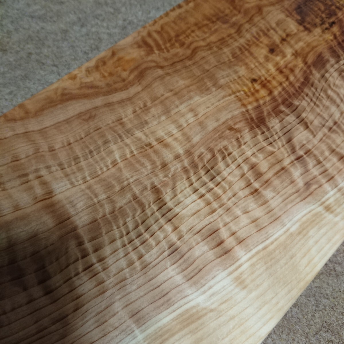 Yahoo!オークション - 希少銘木杉瘤超極美杢極縮み杢幅広ブロック 765g