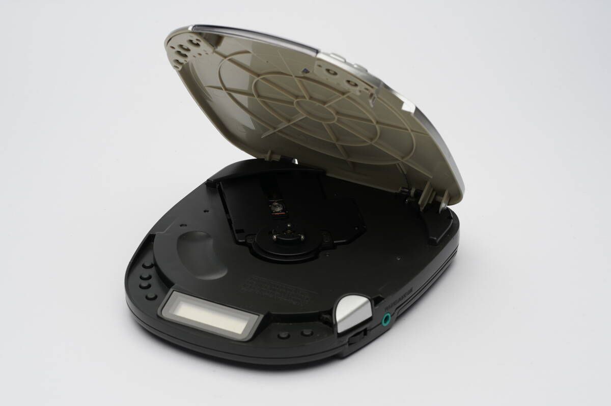 Yahoo!オークション - aiwa XP-V320 ポータブルCDプレーヤー ジャンク ...