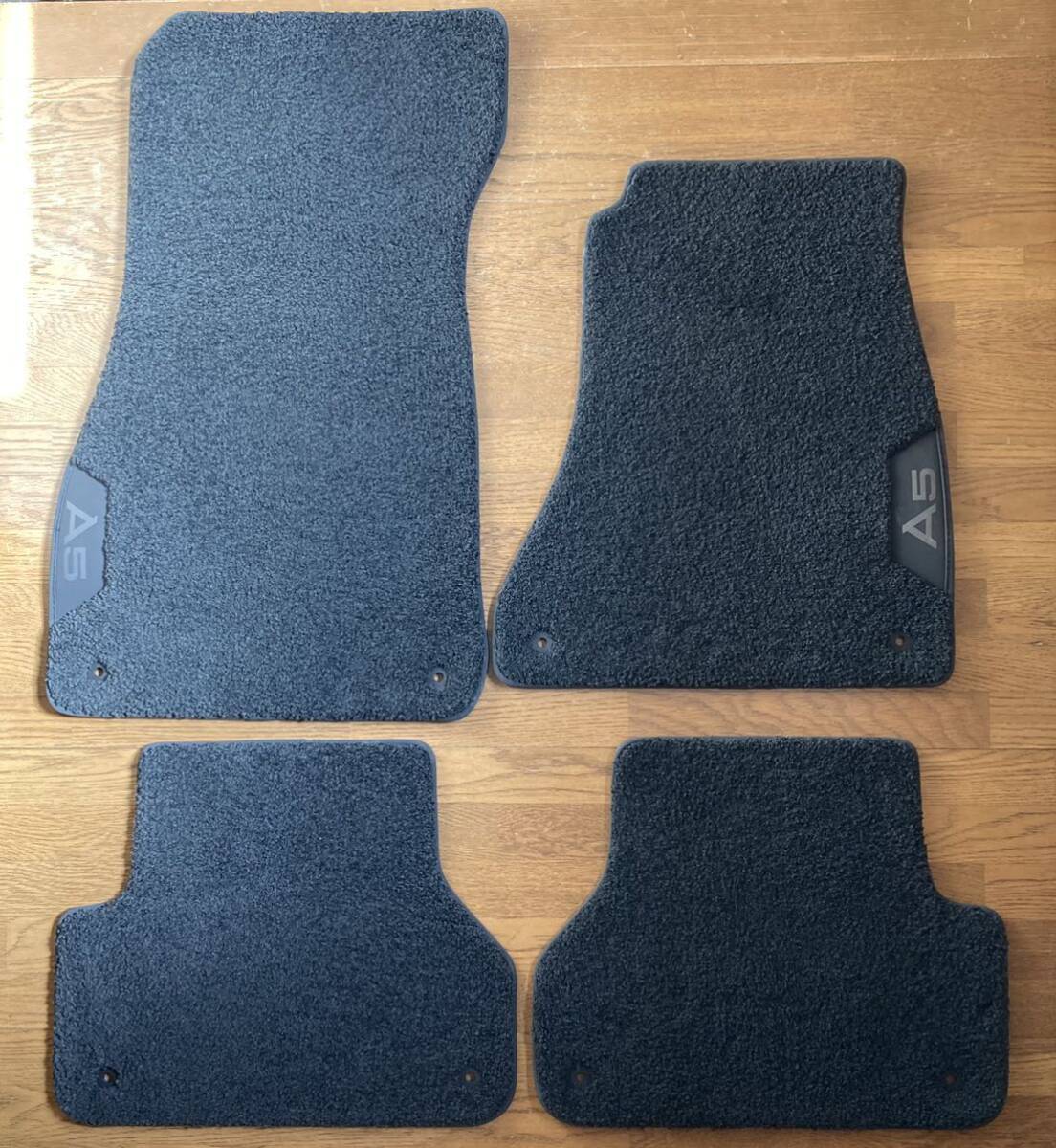 Yahoo!オークション - Audi A5(F5)スポーツバック 純正フロアマット