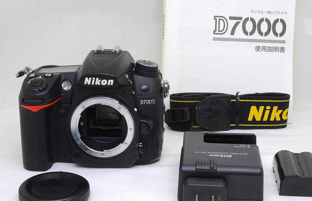 Yahoo!オークション - Nikon D7000 動作OK 一眼レフカメラ ニコン 充電...