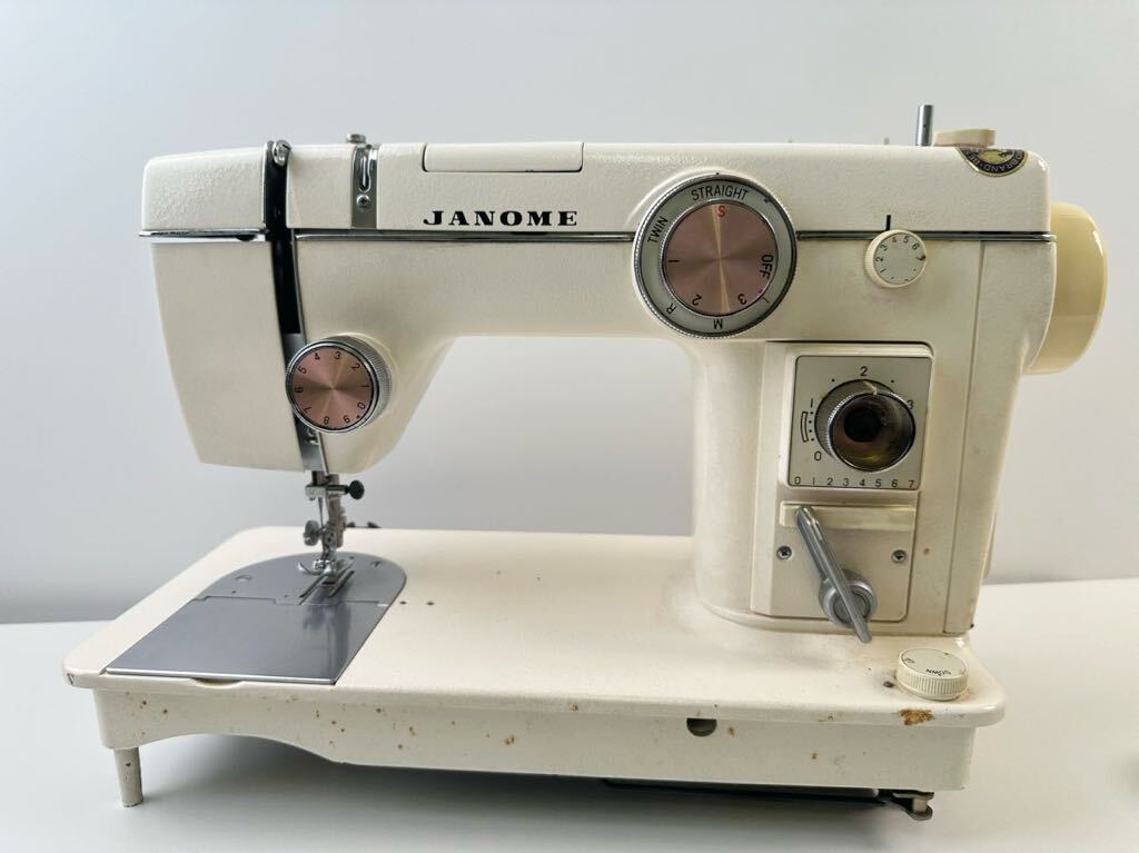Yahoo!オークション - 【9/122E】JANOME ジャノメ 802 ジャノメ ミシン...