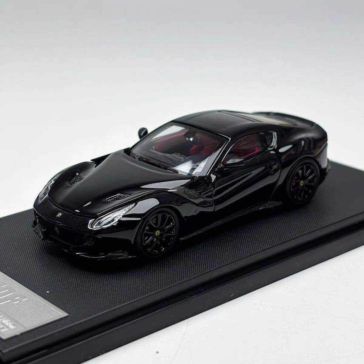Yahoo!オークション - 1/64 little toys フェラーリ F12 TDF ボンネッ...