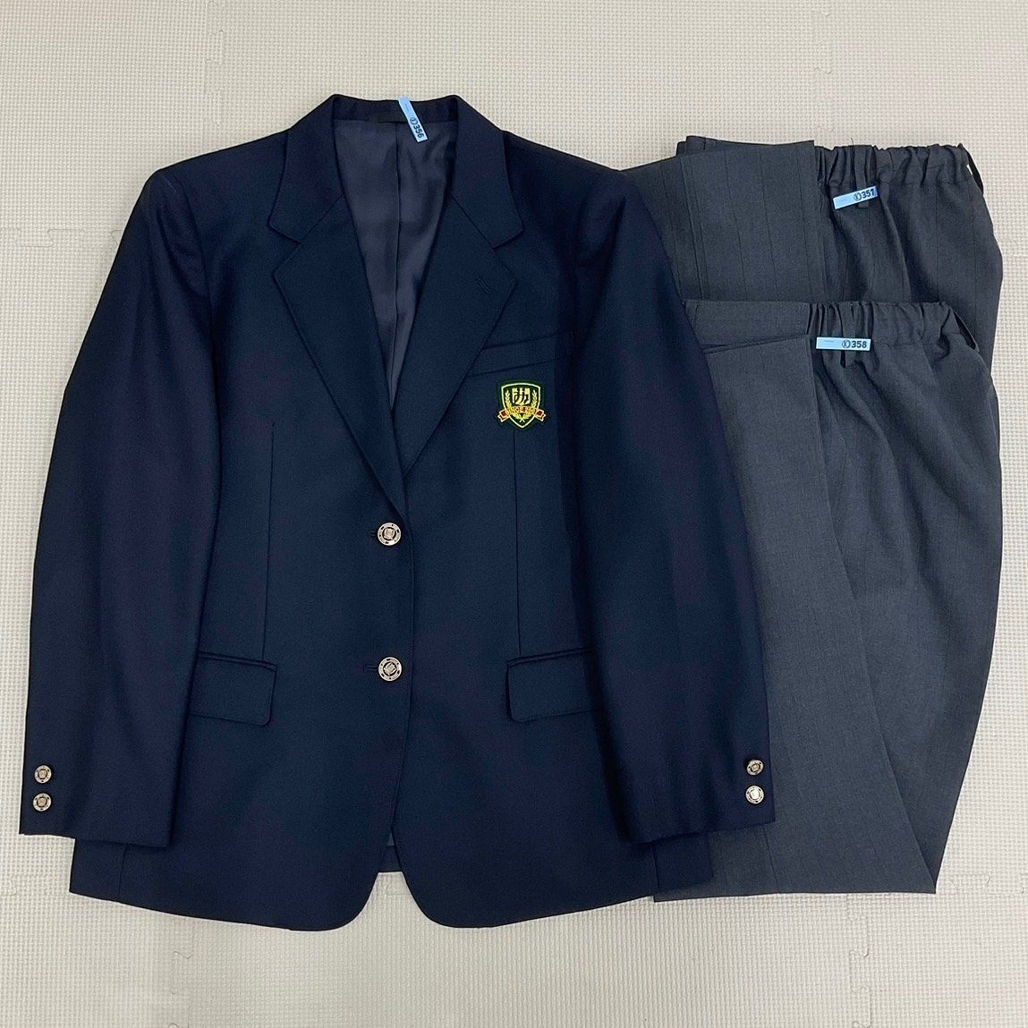U1100/S1400 岡山県 岡山南支援学校 高等部 男子制服3点 /ブレザー:175A/夏冬ズボン:M W84程度 /濃紺/グレー/中学校/高校/卒業生品/(学生服)｜売買された ...