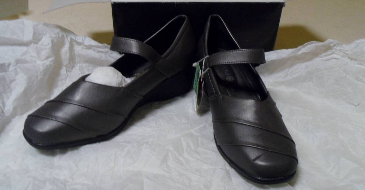 Yahoo!オークション - PANSY 24.0EEE パンジー靴 パンプス ストラップ ...