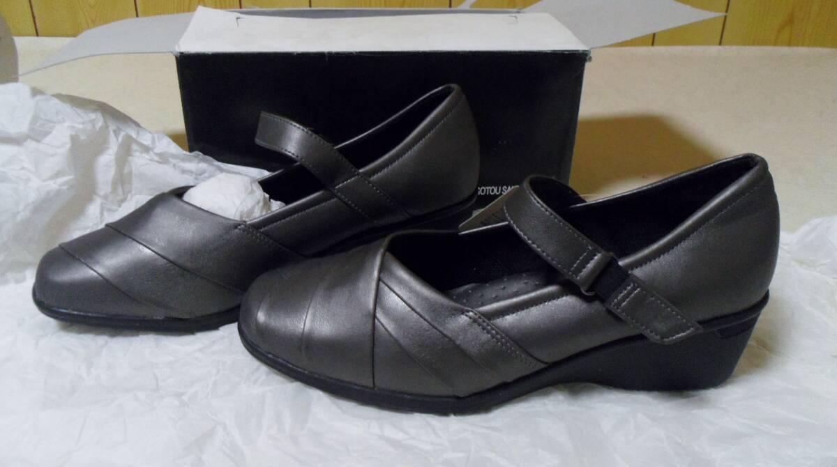 Yahoo!オークション - PANSY 24.0EEE パンジー靴 パンプス ストラップ ...