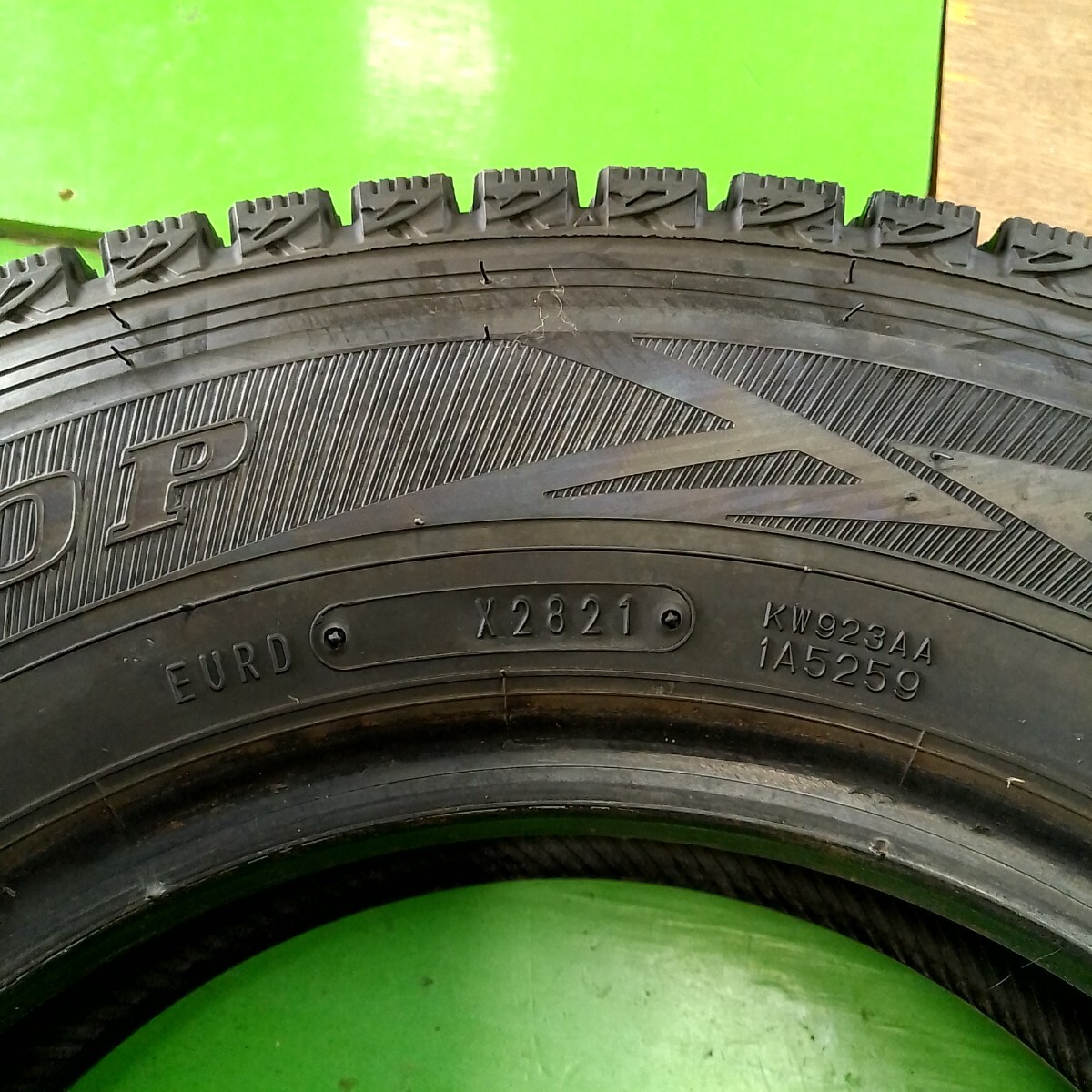 Yahoo!オークション - 深溝 ダンロップ WINTER MAXX SV01 165/R13 6PR...