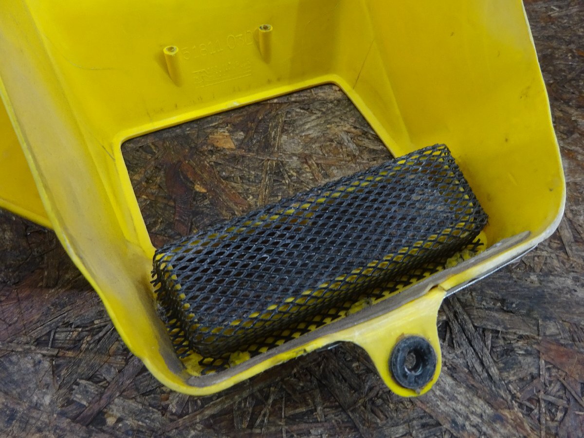 Yahoo!オークション - [S33]スズキ TS200R SH12A-106 純正 フロントカ...