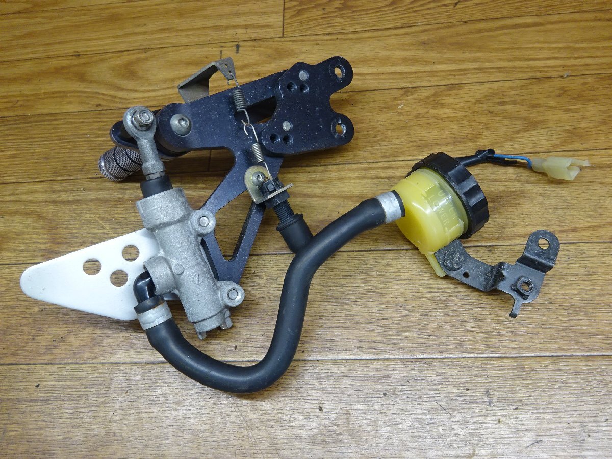 Yahoo!オークション - [K102]ZX-10R ZXT00C スパイス 社外バックステッ...