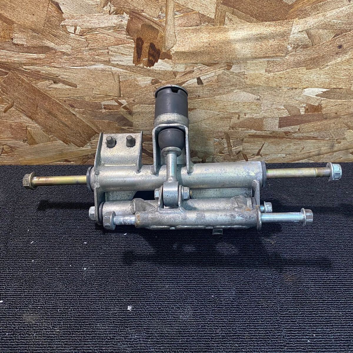 Yahoo!オークション - A13 MF02 フュージョン ホンダ純正 エンジンハン...