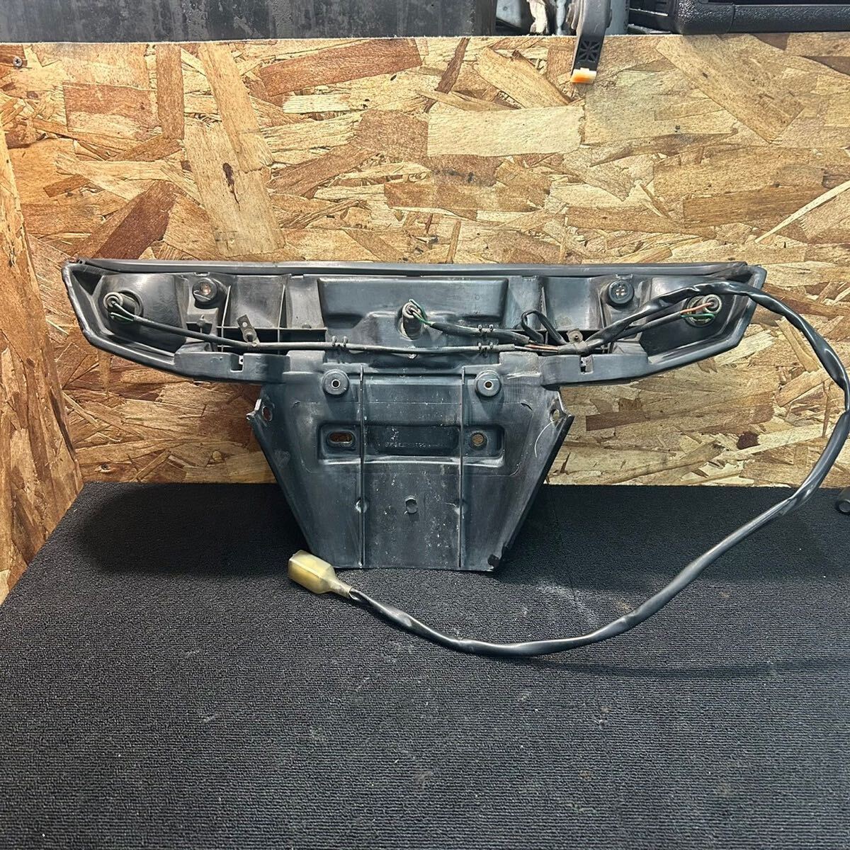 Yahoo!オークション - A13 MF02 フュージョン ホンダ純正 テールランプ...