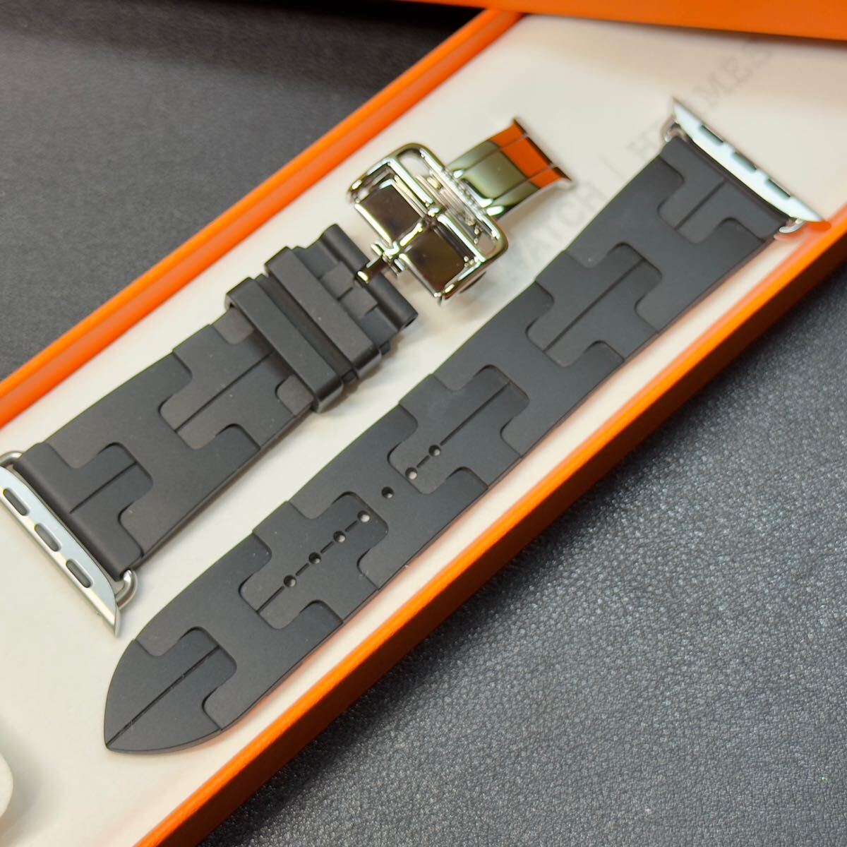 Yahoo!オークション - 即決 未使用 Series10 キリム Apple Watch Herm...