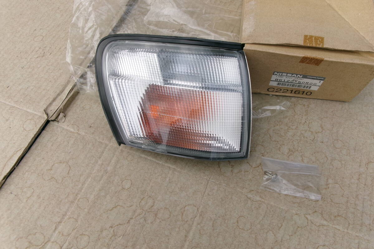 Yahoo!オークション - 日産純正品 プレーリー ジョイ 後期 PM11 コーナ...