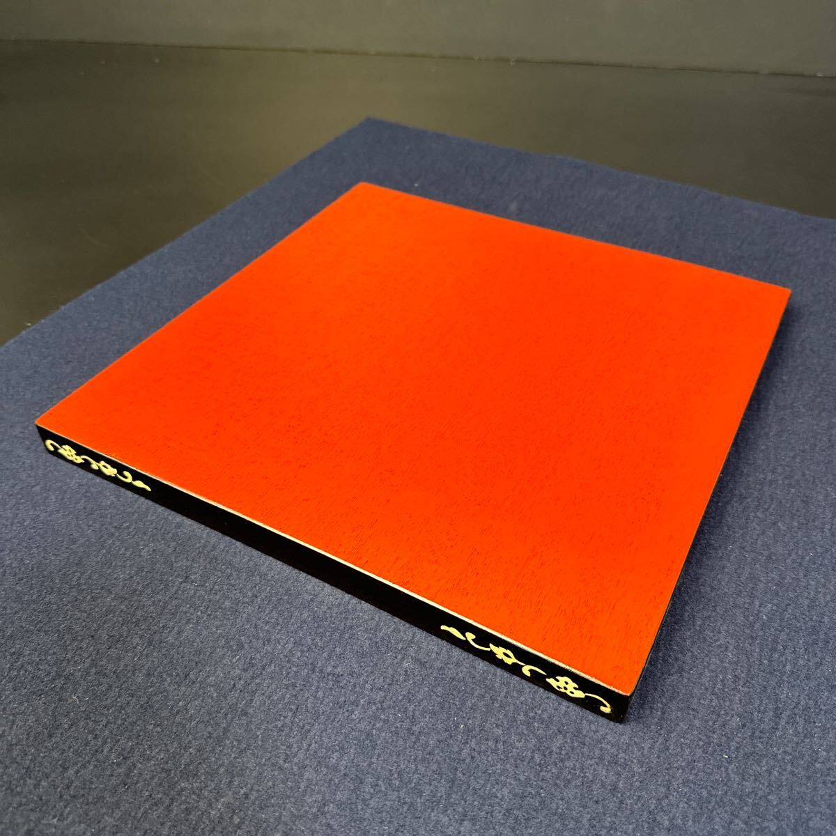 Yahoo!オークション - [B006] 飾り台 台 螺鈿細工 赤黒 漆塗 仏像 花瓶...