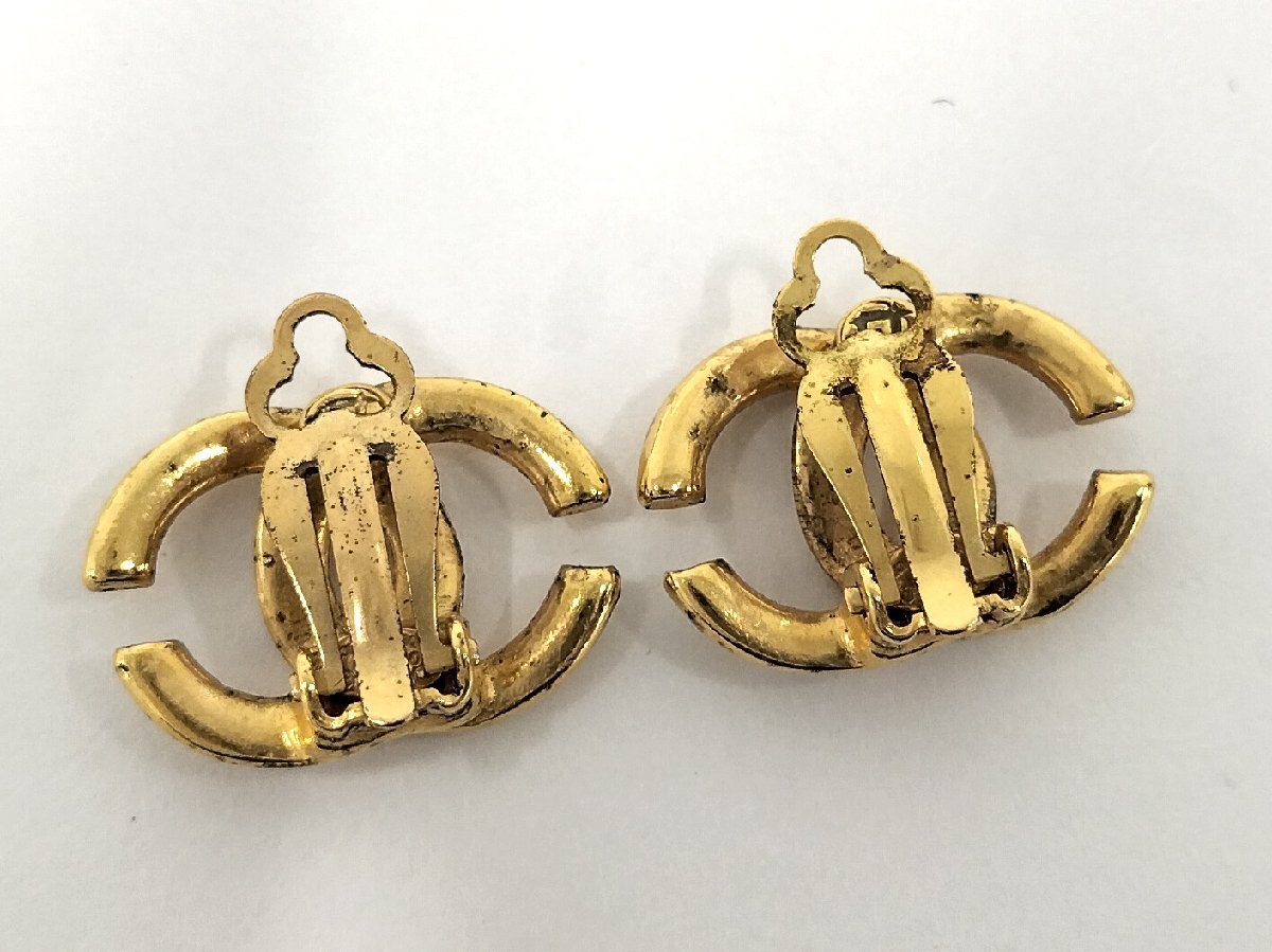 シャネル CHANEL イヤリング ココマーク ゴールド メッキ 01P Jコレ I30MU242(イヤリング)｜売買されたオークション情報、yahooの商品情報をアーカイブ公開 ...