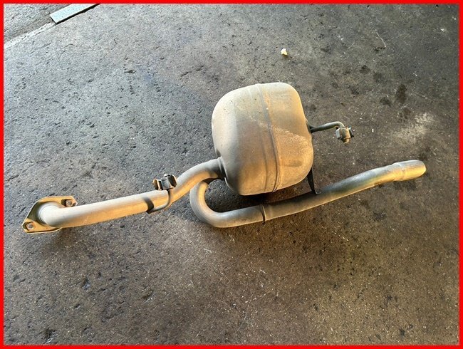 Yahoo!オークション - アクア NHP10 リアマフラー 管理番号 5064