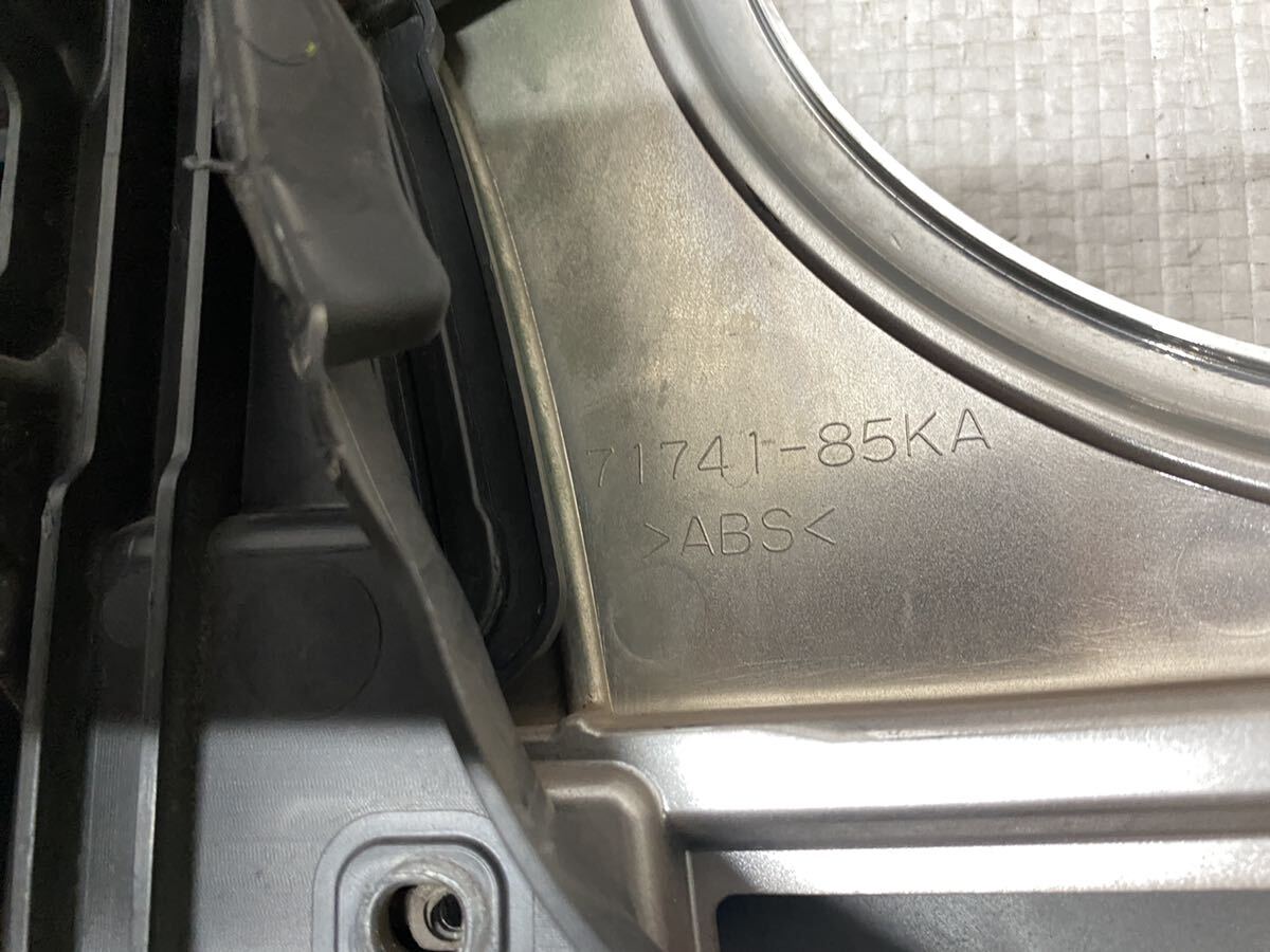 Yahoo!オークション - ラパン DBA-HE22S FバンパーASSY ショコラ 71711...