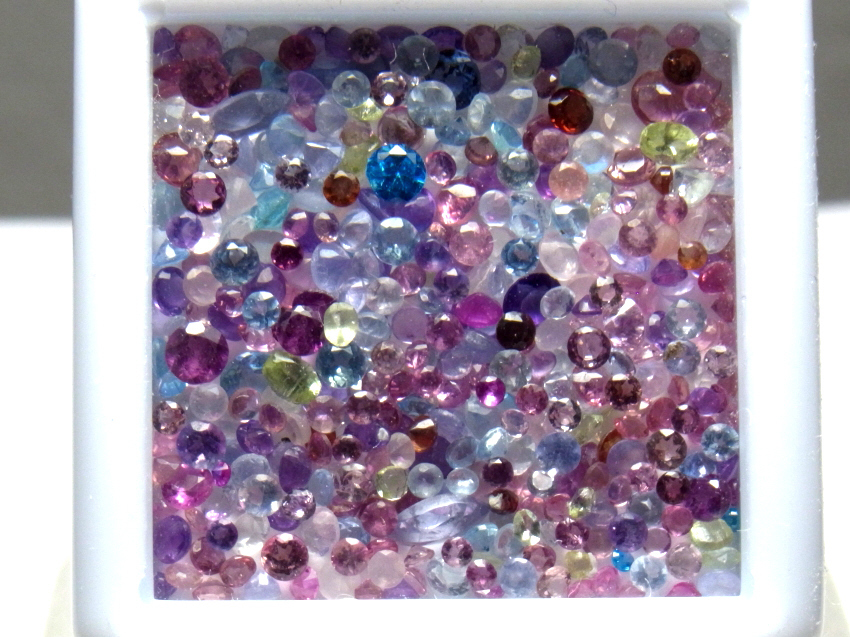 Yahoo!オークション - [cicada]最落無し 1円～合計7．81ct 半貴...