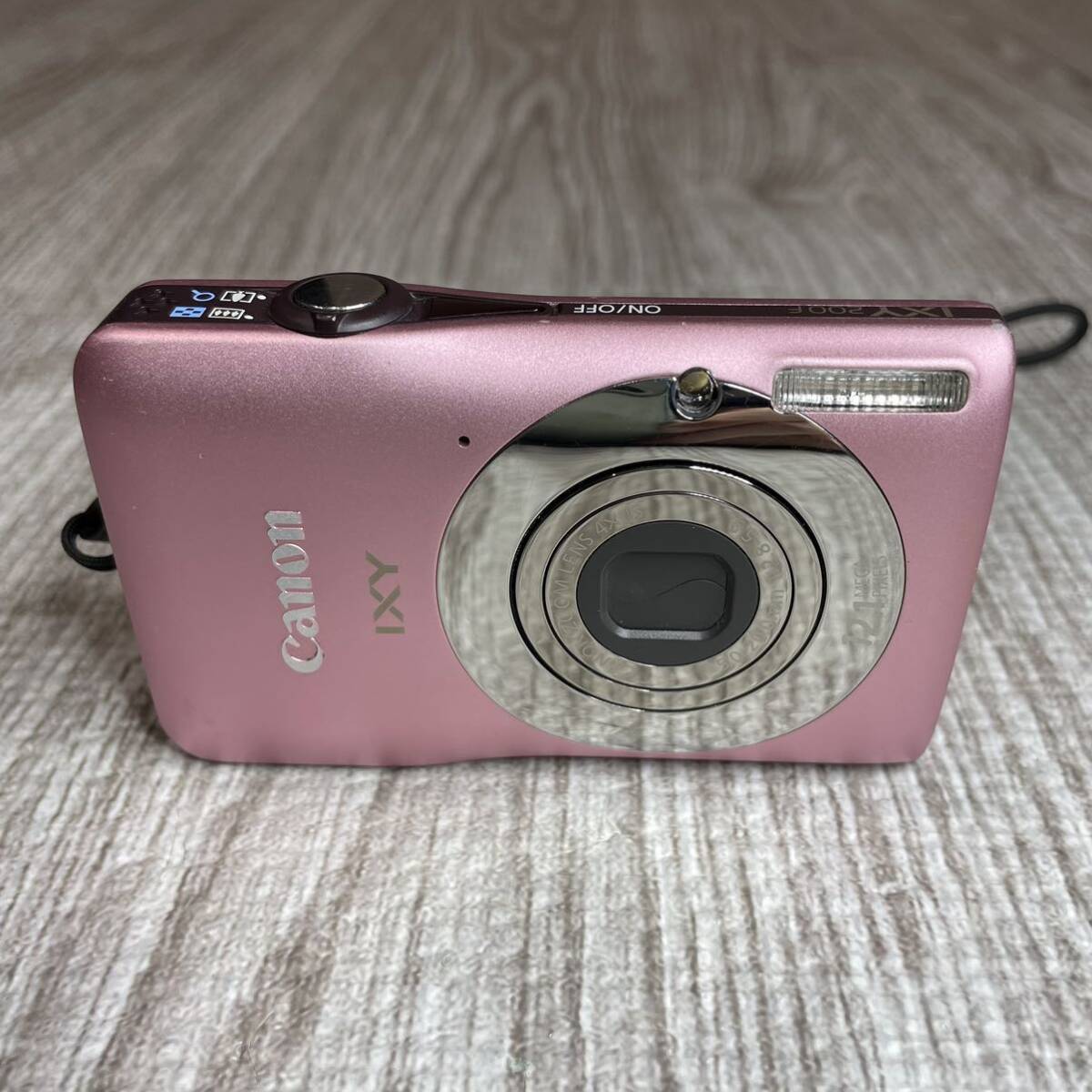 Yahoo!オークション - Canon キャノン IXY 200F コンパクトデジタルカ...