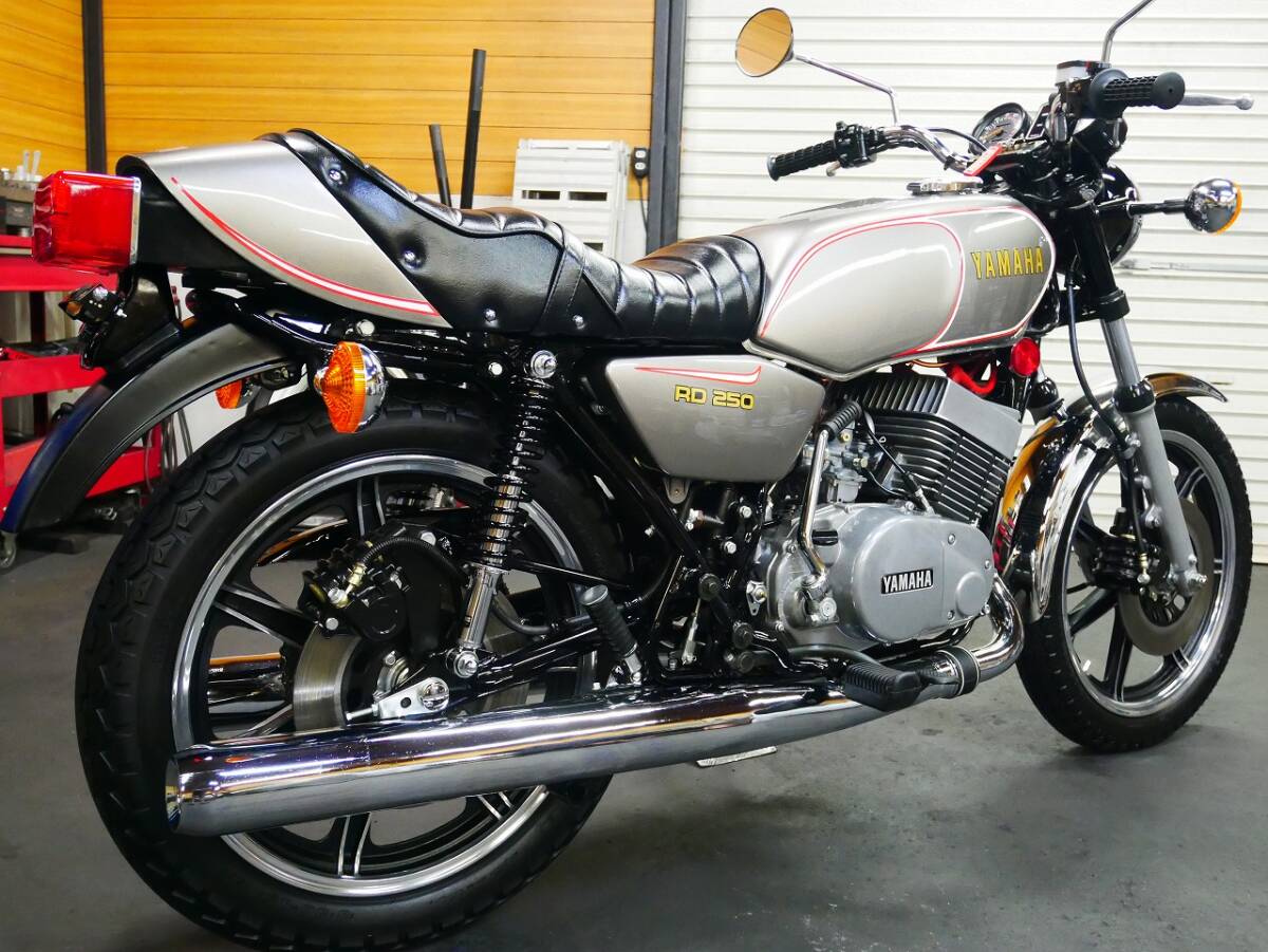 Yahoo!オークション - 希少超極上車 YAMAHA RD250 1A4-201～ 1979年モ...